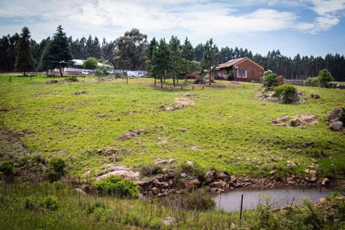 Rocks & Roses Farm stay, Lochiel (updated prices 2025)