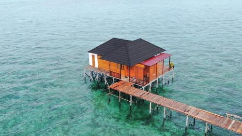 Derawan Fisheries Cottage, Derawan Islands (updated prices 2025)
