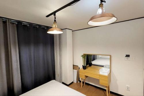 Apartment Hongdae Yeontral Park K-1 Exit 7 8min, Seoul, South Korea ...