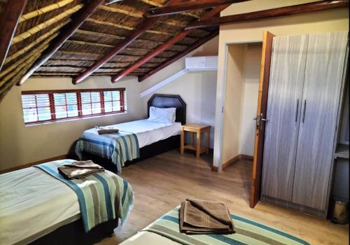Mount Amanzi Chalets, Hartbeespoort (updated prices 2025)