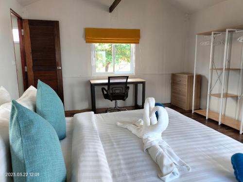 Sand Terrace Beach Bungalows, Ban Tai (updated prices 2025)