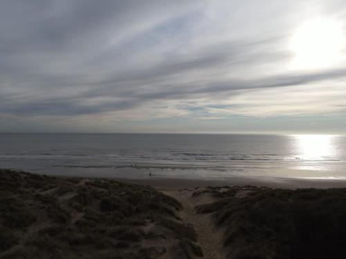 Wild Sands Next to Beach Cinema Living Roof Games Room, Camber (updated ...