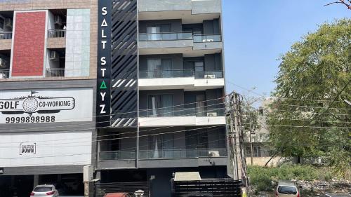 SaltStayz Golf Course Road, Gurgaon (updated prices 2024)