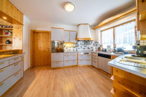 Heidi-Alm Lodge, Falkertsee – Updated 2023 Prices