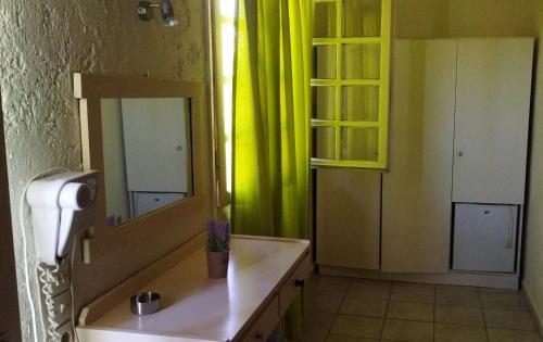 CLEO ROOM WITH PATIO 250m FROM THE BEACH, Malia (updated prices 2024)