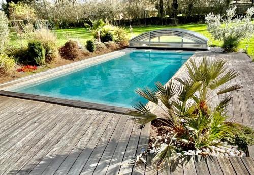 Villa contemporaine avec piscine sur 4000 m2 à Rodez 9 personnes, Onet ...