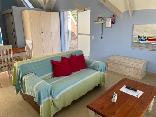 De Blauwvoet - Dolfyn (Sunset Beach), Cape Town – Updated 2024 Prices