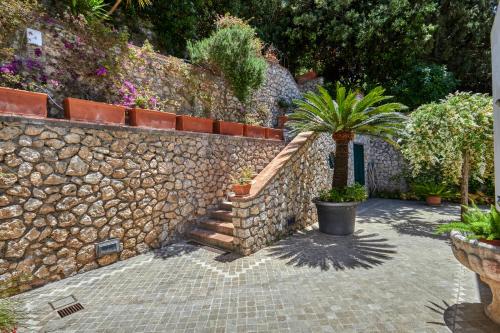 Villa in Via Tragara, Capri (updated prices 2024)