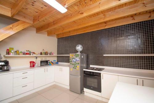 Affordable Guest House at Great Choice guest Houses, Cape Town (updated ...