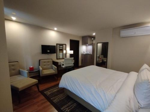 Avari Xpress Gilgit, Gilgit – Updated 2023 Prices