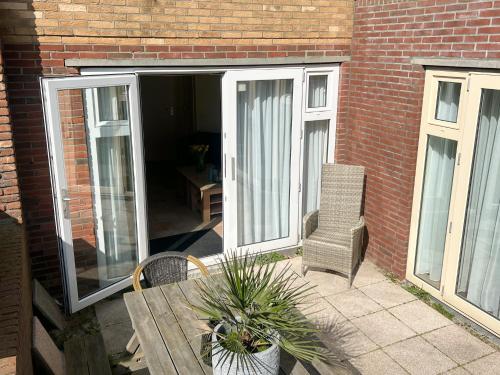 Studio aan Zee op 150 Meter van Strand, Egmond aan Zee (updated prices ...