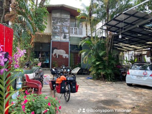 Artist's Place Trat, Trat (updated prices 2025)