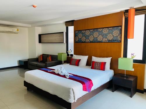 Tycoon Suite by Goad Avadhess Hospitality 1km Walking Street Pattaya ...