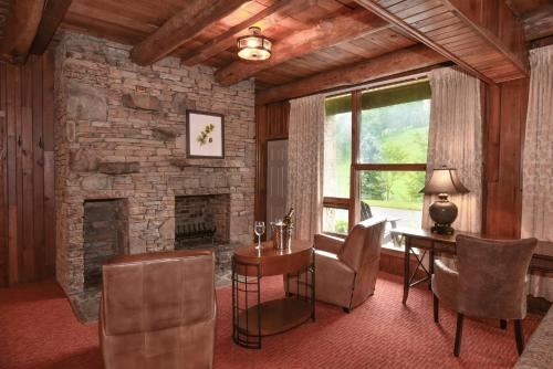 Slopeside Hotel by Seven Springs Resort, Champion (updated prices 2025)