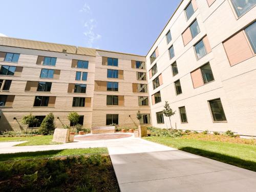 Queen's University Residence, Kingston (updated prices 2024)