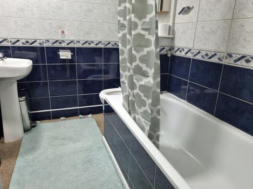 Quantock Lodge Vicarage 1, Rochester (updated prices 2024)