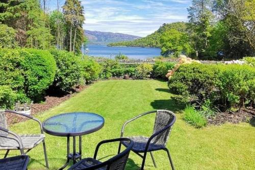 Historic cottage next to loch lomond Luss, Alexandria – Updated 2023 Prices