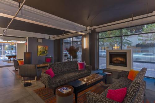 Aloft Houston Downtown, Houston – Updated 2023 Prices