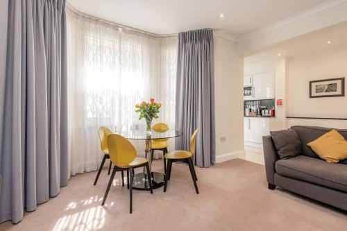 Manson Place, London (updated prices 2025)