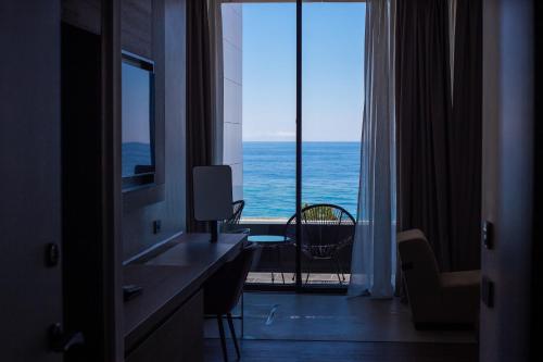 Nassau Hotel, Dhërmi – Updated 2023 Prices