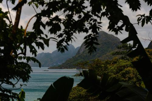 Perch El Nido's Seaview Villas overlooking Marimegmeg, El Nido (updated ...