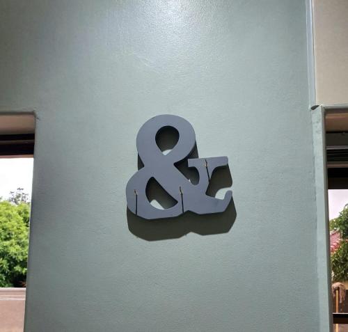 Posh 3 bedroomed guesthouse in Hillside with pool - 2039, Bulawayo ...