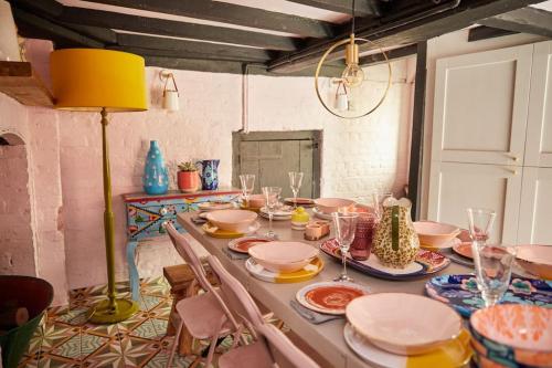 The Old Stout House - interior designed, converted 1700s Inn, Rye ...