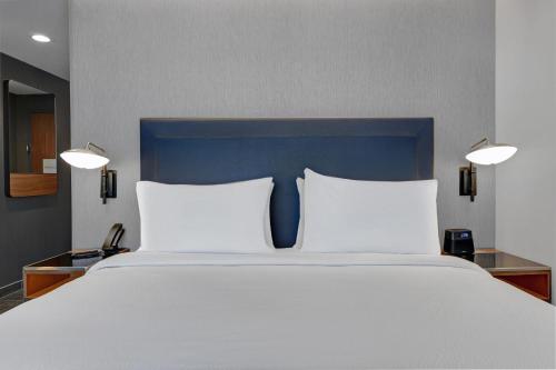 Courtyard by Marriott Hamilton, Hamilton – Updated 2024 Prices