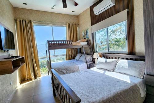 Casa Moderna con piscina en las Montañas de Altos del María, Sorá ...