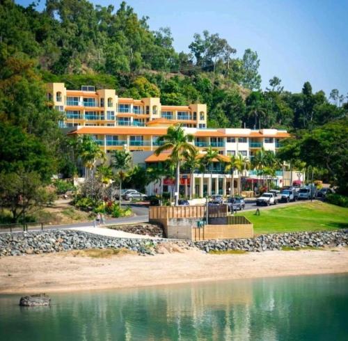 Shingley Beach Resort - Whitsundays, Airlie Beach (updated prices 2025)
