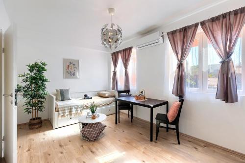 Hostel Monte Zaro, Pula – Updated 2023 Prices