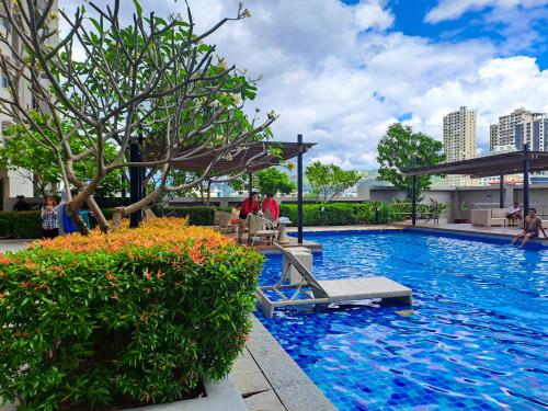 Studio Condo Unit with Sea View at Horizons 101 Cebu City, Cebu City ...