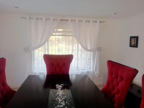 eManzini Guesthouse, Matibidi (updated prices 2025)