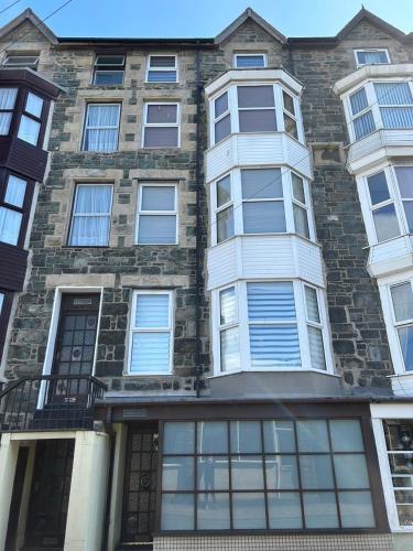 Bronallt, Barmouth (updated prices 2025)