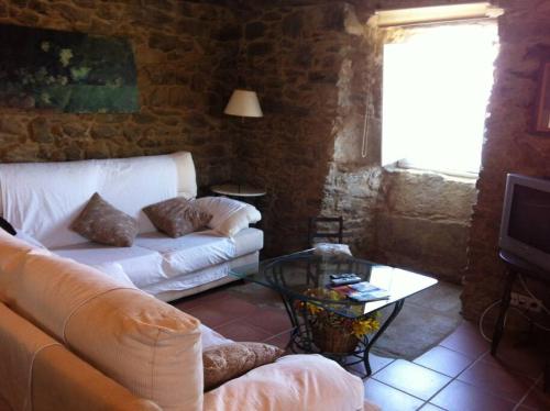 La Moira - casa de piedra frente al mar, Esteiro (updated prices 2024)