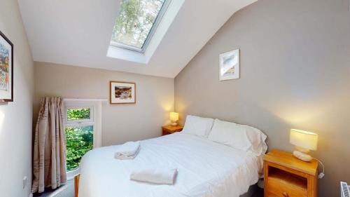 24 Strawberry Hill, Tolroy Manor, Hayle (updated prices 2024)