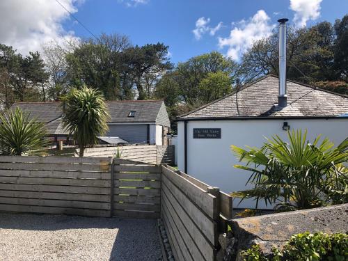 UNIQUE CORNISH COTTAGE CONVERSION Central location, Redruth (updated ...