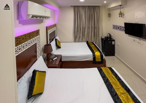 Pyramids Height Hotel & Pyramids Master Scene Rooftop, Cairo (updated ...