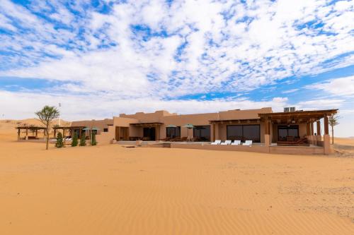 Bab Al Nojoum Bateen Liwa, Liwa – Updated 2023 Prices