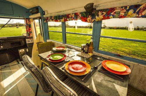 American School Bus Glamping - Somerset, Cheddar – Updated 2024 Prices