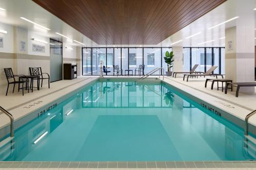 Courtyard by Marriott Montreal Midtown, Montréal (updated prices 2024)