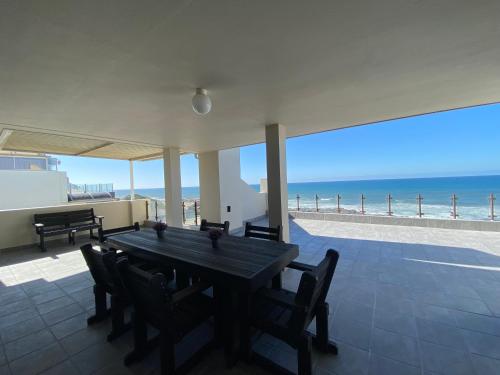 Marina 8, Manaba Beach, Margate – Updated 2023 Prices