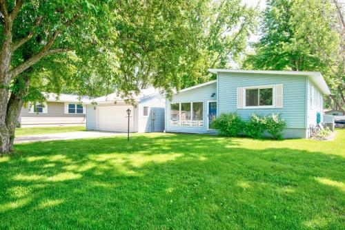 Vacation Home Boji Waterfront Retreat - Millers Bay Canals, Milford, IA ...