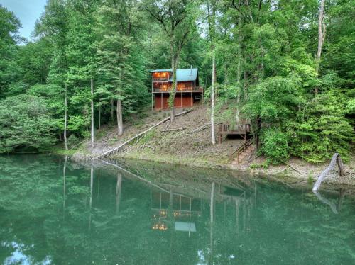 Tiny Lake Cabin Waterfront With Hot Tub & Fire Pit, Blue Ridge (updated ...