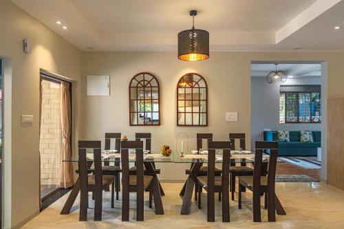 SaffronStays RiverFront Manor, 5-BDR pool villa by Pej River, Karjat ...