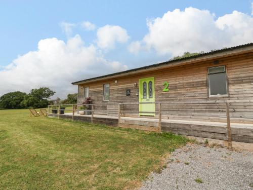 Lulu Logs, Bristol – Updated 2023 Prices