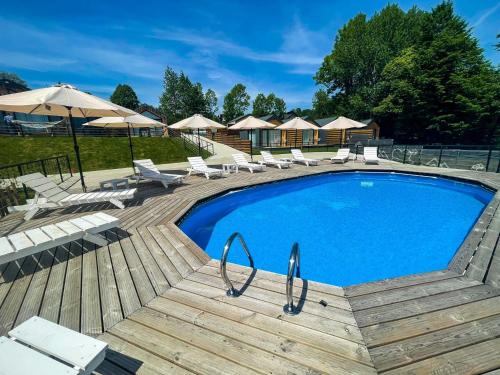 Moon Village Comarnic, Sinaia (prețuri actualizate 2024)