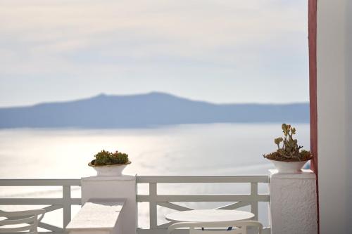 Amphitheater Cave Houses, Fira (precios actualizados 2025)