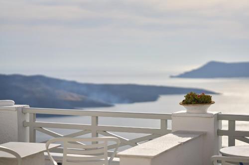 Amphitheater Cave Houses, Fira (precios actualizados 2025)