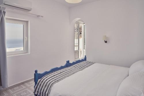 Amphitheater Cave Houses, Fira (precios actualizados 2025)